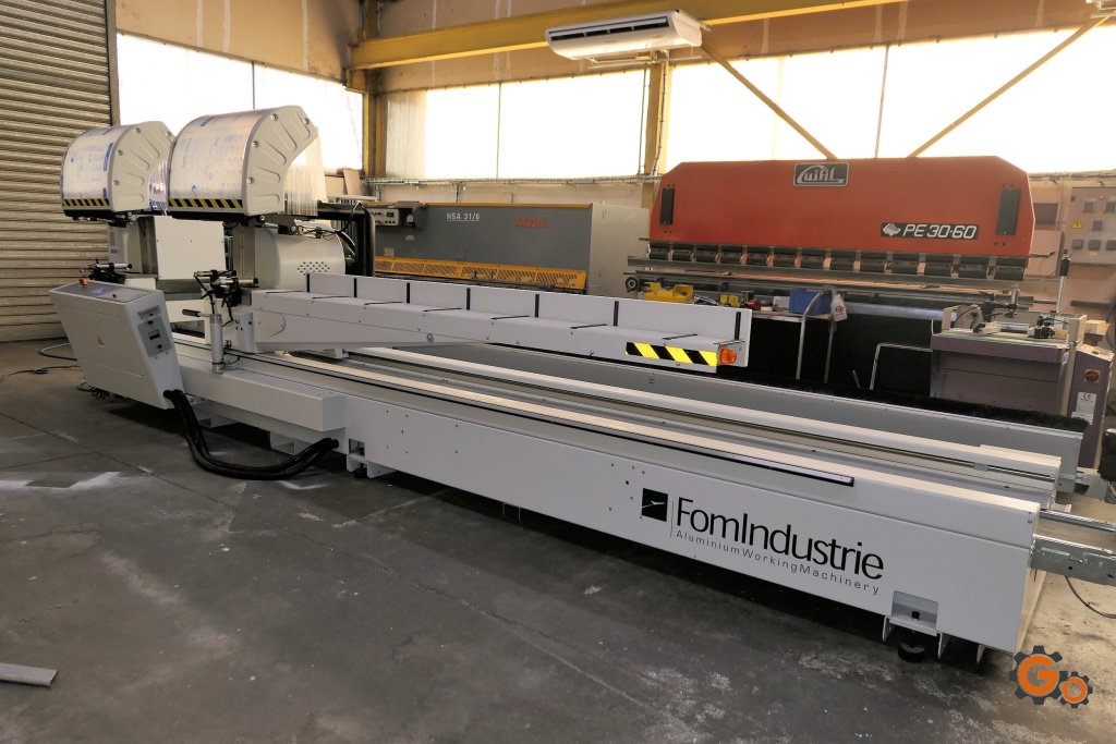 Giroudon > Machines ALU d occasion > Scies doubles têtes > SCIE DOUBLE ...